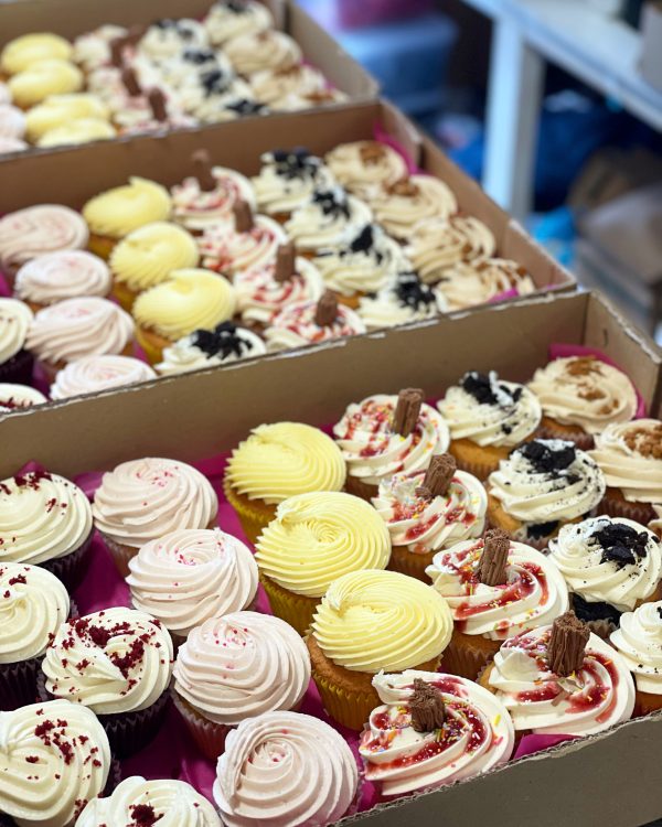 25 Cupcake Box Online Cork Midleton Messybuns Ireland